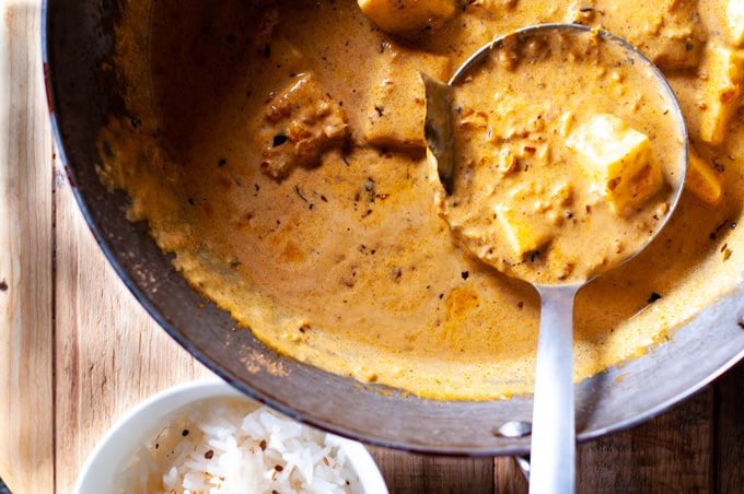 Creamy Butter Halloumi Curry - The Nomadic Cook
